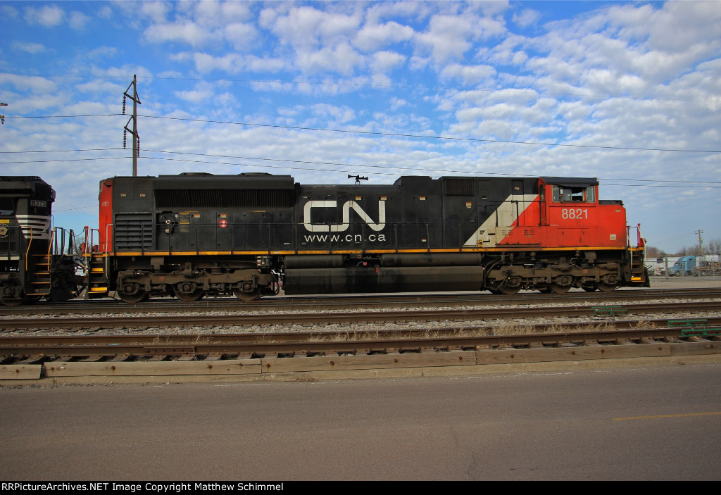 CN 8821 - Roster